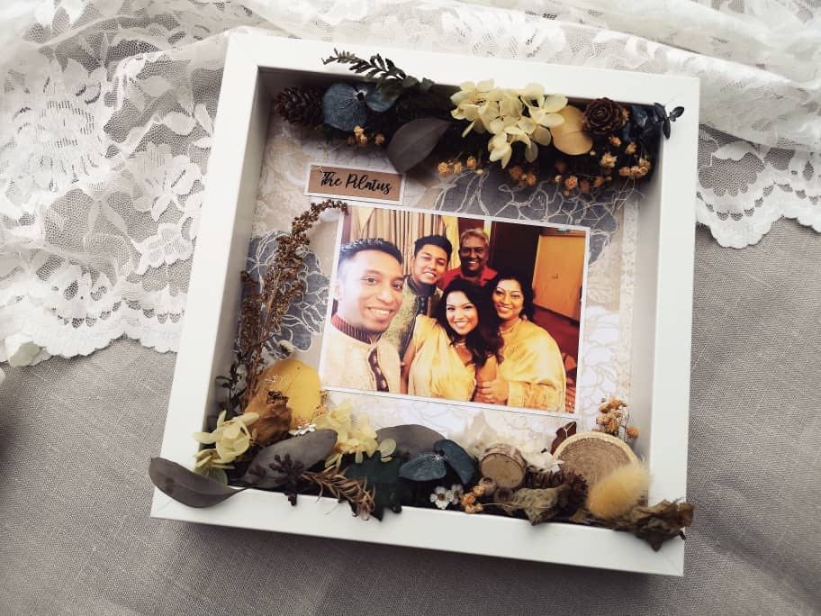 Vintage French blue Flower Deep Frame, Hobbies & Toys, Stationery ...