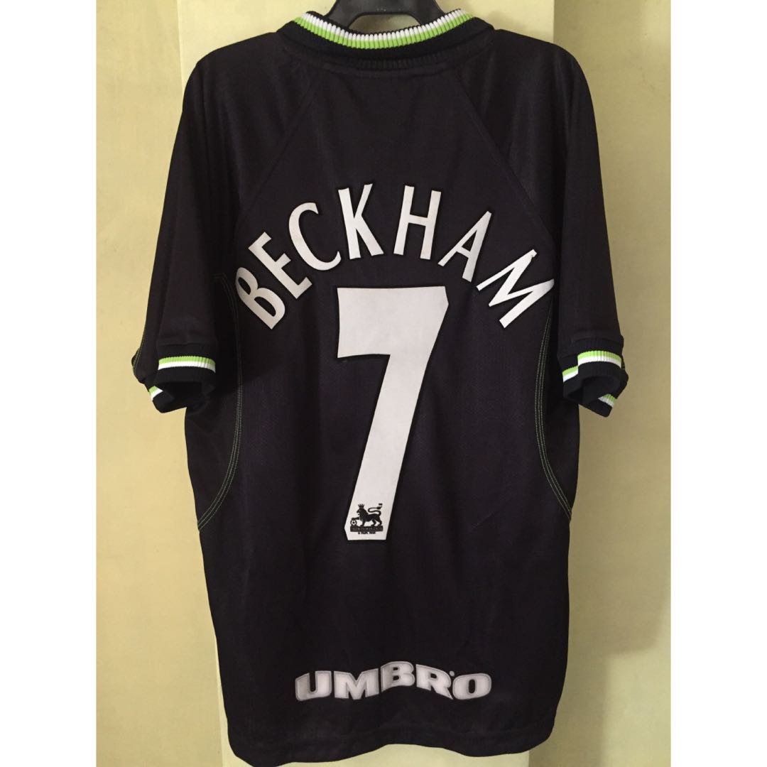Vintage manchester united david beckham football kit, Men's Fashion ...