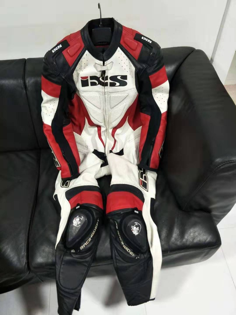 Dss full suit, Motorcycles, Motorcycle Accessories on Carousell