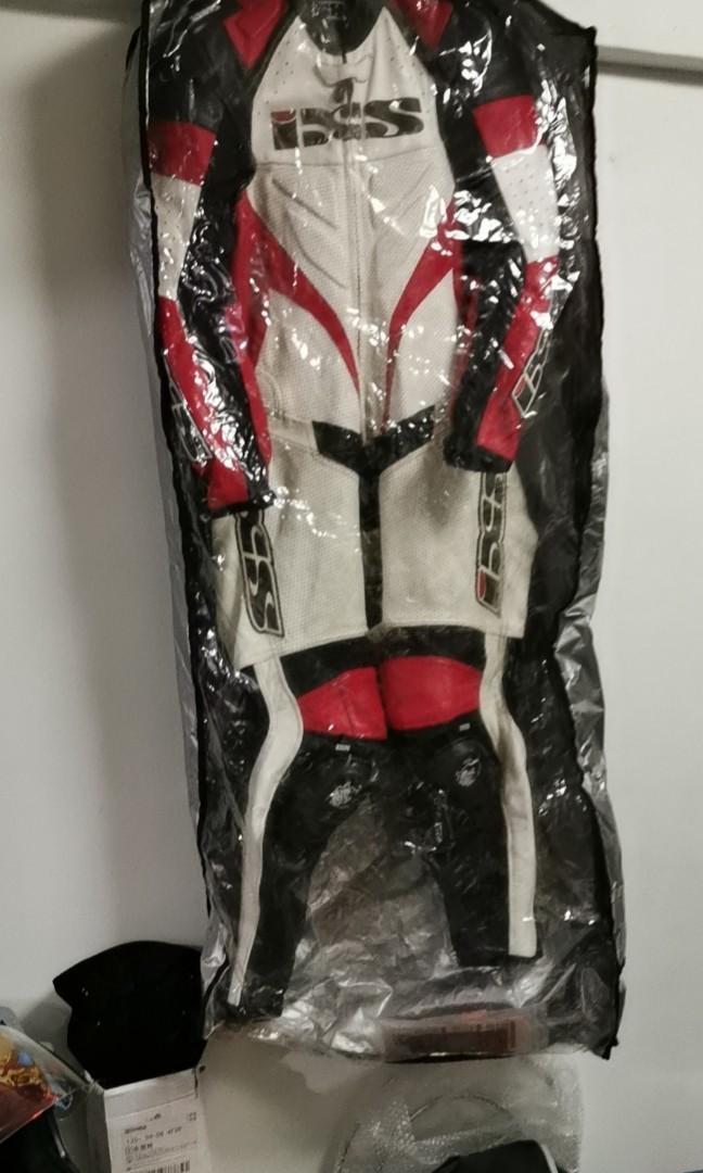 Dss full suit, Motorcycles, Motorcycle Accessories on Carousell