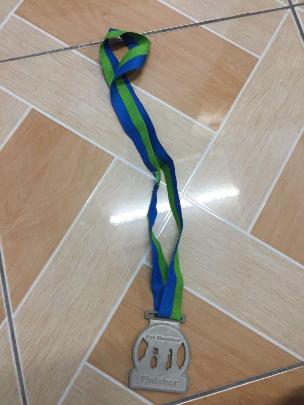 Full Marathon finisher medal 2012, Sports Equipment, Sports & Games ...