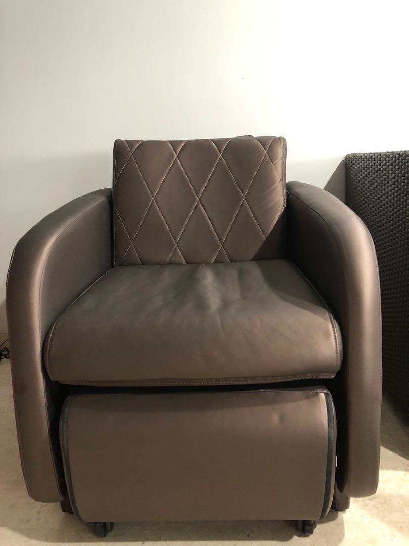 OSIM massage chair (uAngel OS-825), Health & Nutrition, Massage Devices ...