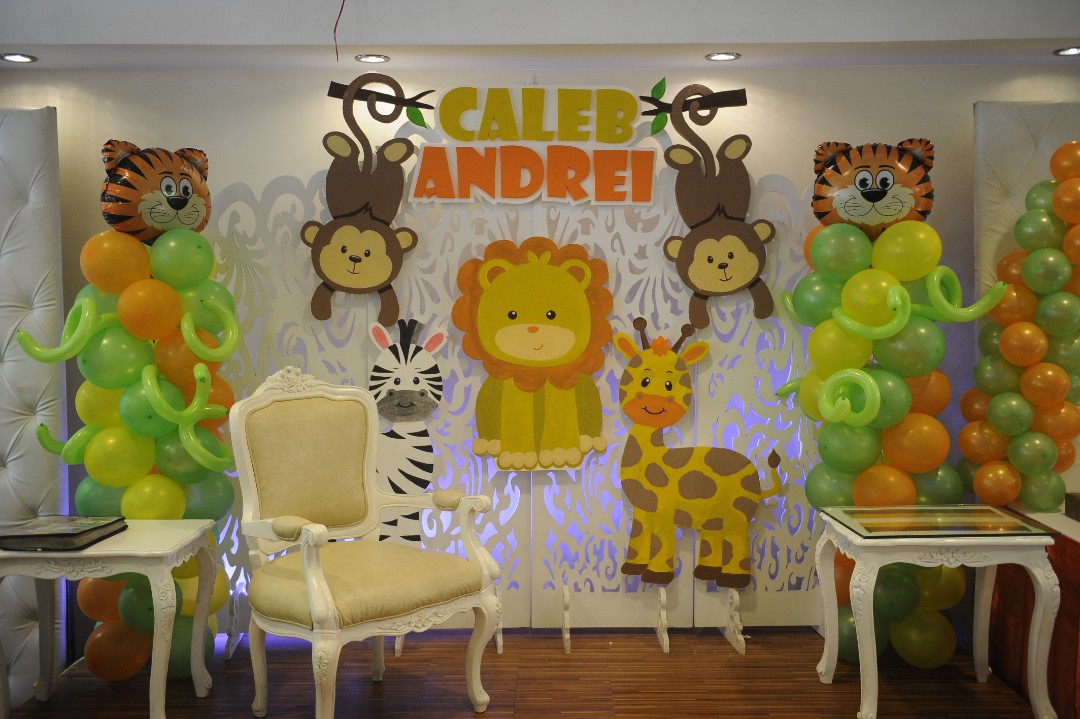 Safari Theme Styro Backdrop, Hobbies & Toys, Stationary & Craft ...