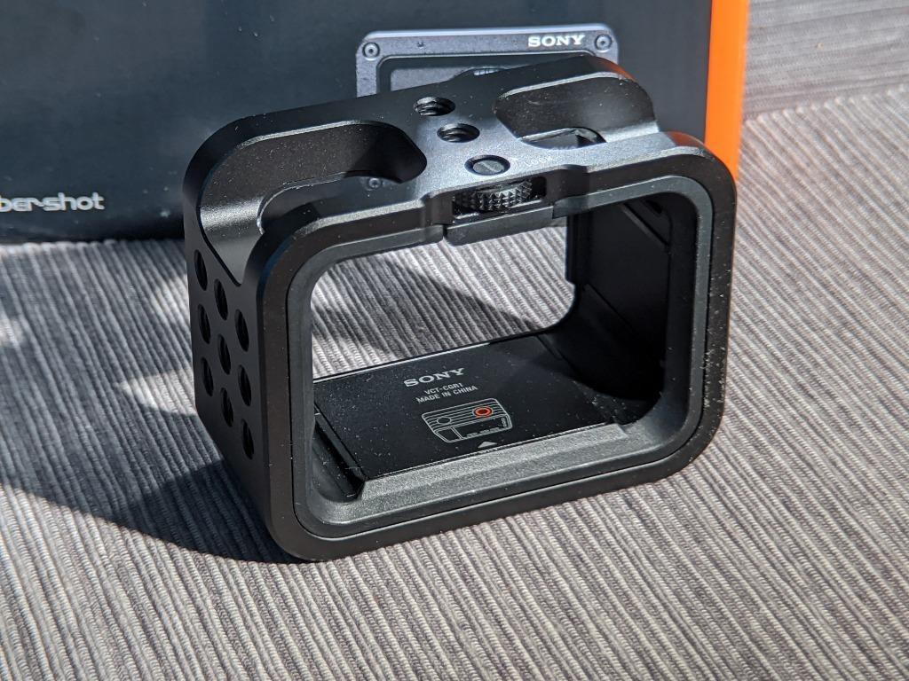 Sony RX0 Cage (VCT-CGR1), Photography, Cameras on Carousell