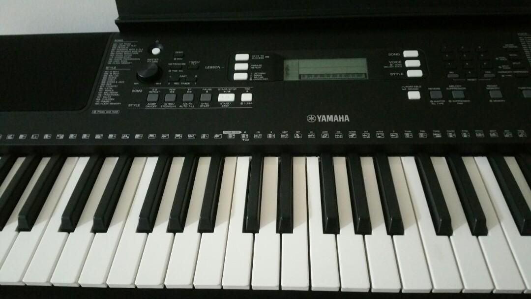 Yamaha keyboard, Hobbies & Toys, Music & Media, Musical Instruments on ...
