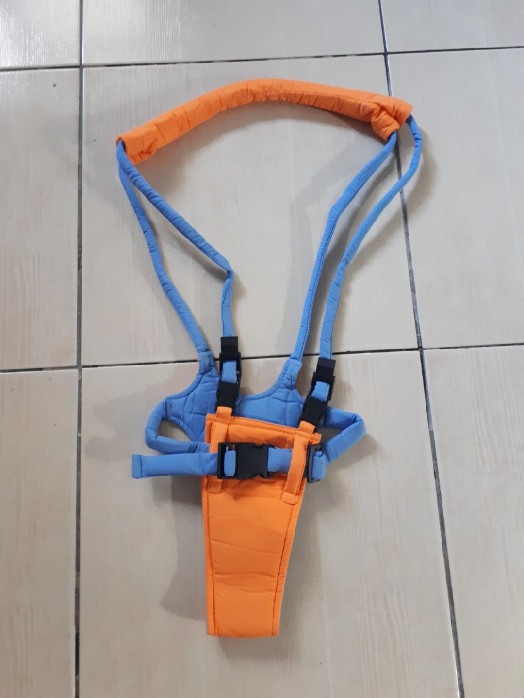 2nd hand baby walker, Babies & Kids, Going Out, Carriers & Slings on ...