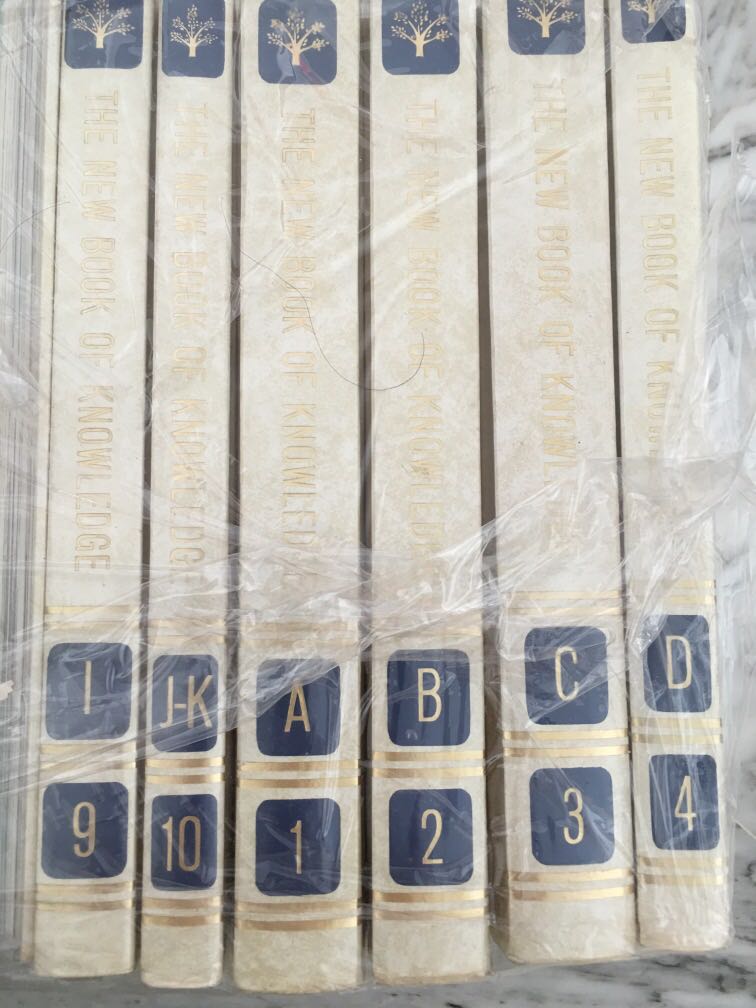 Encyclopedia the new book of knowledge full set, Hobbies & Toys, Books ...