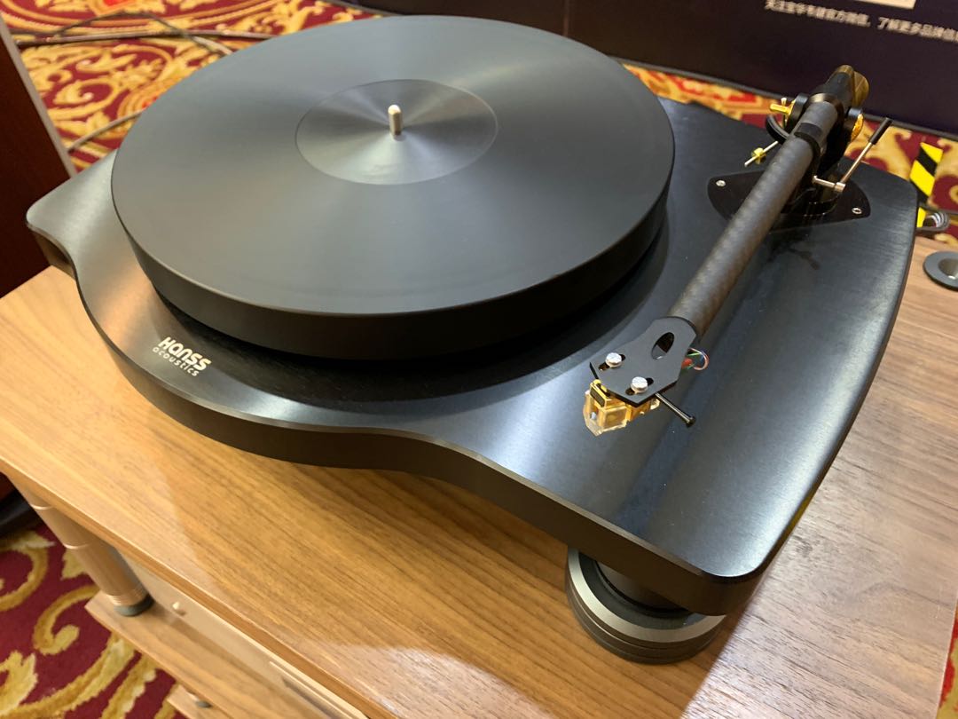 High End Turntable, 音響器材, 可攜式音響設備 - Carousell