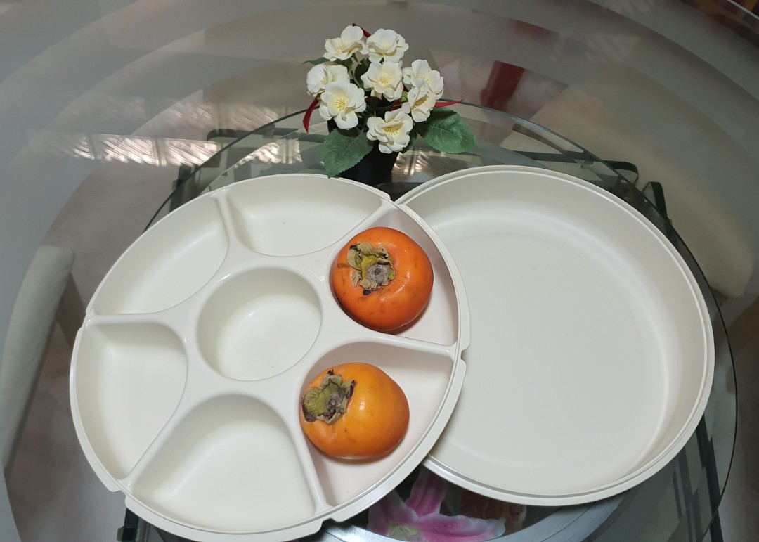 Tupperware Container with compartment- Steamboat, Home Appliances ...