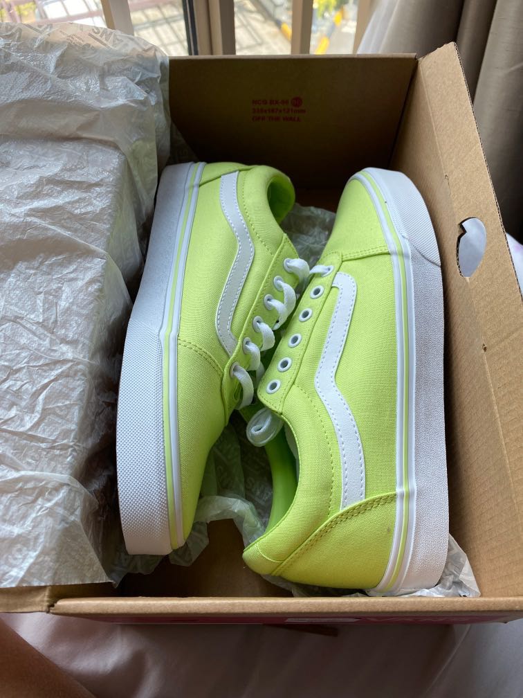 vans lime green old skool shoes, Men's Fashion, Footwear, Sneakers on ...