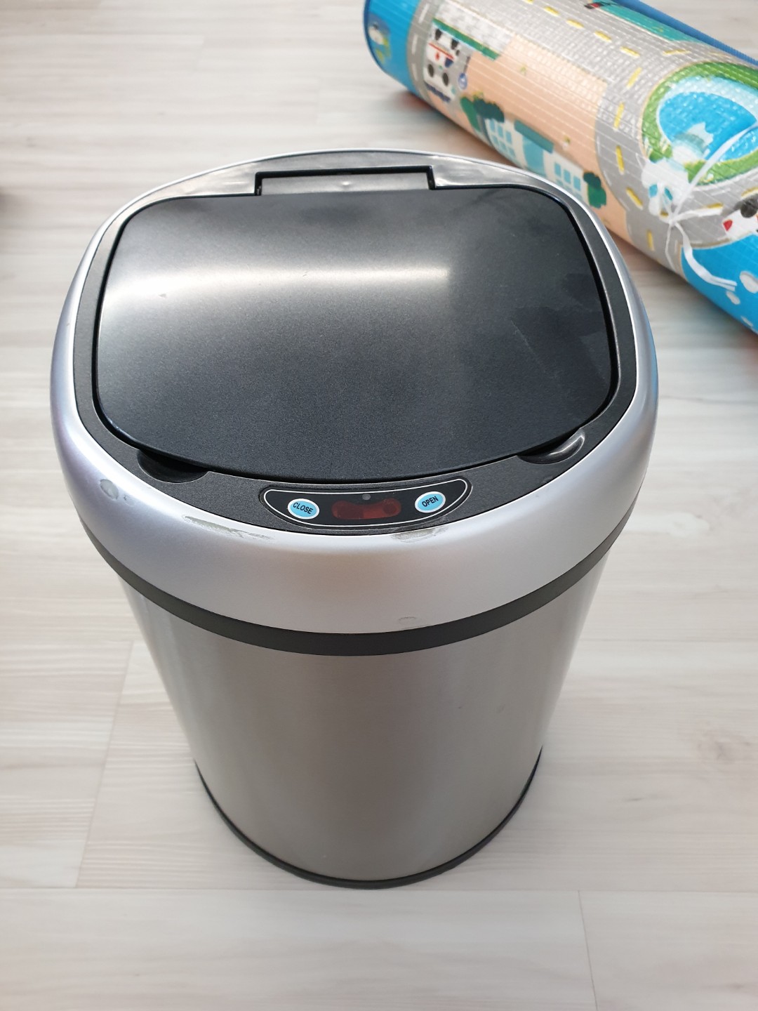 Auto Dustbin, Furniture & Home Living, Cleaning & Homecare Supplies ...