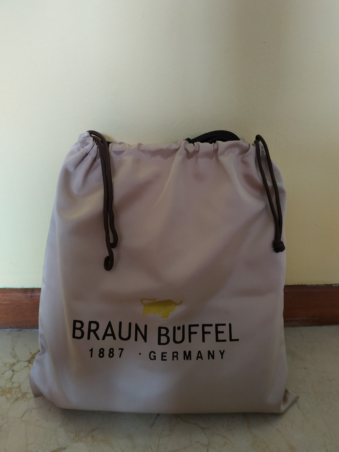 Braun Buffel leather bag, Women's Fashion, Bags & Wallets, Cross-body ...