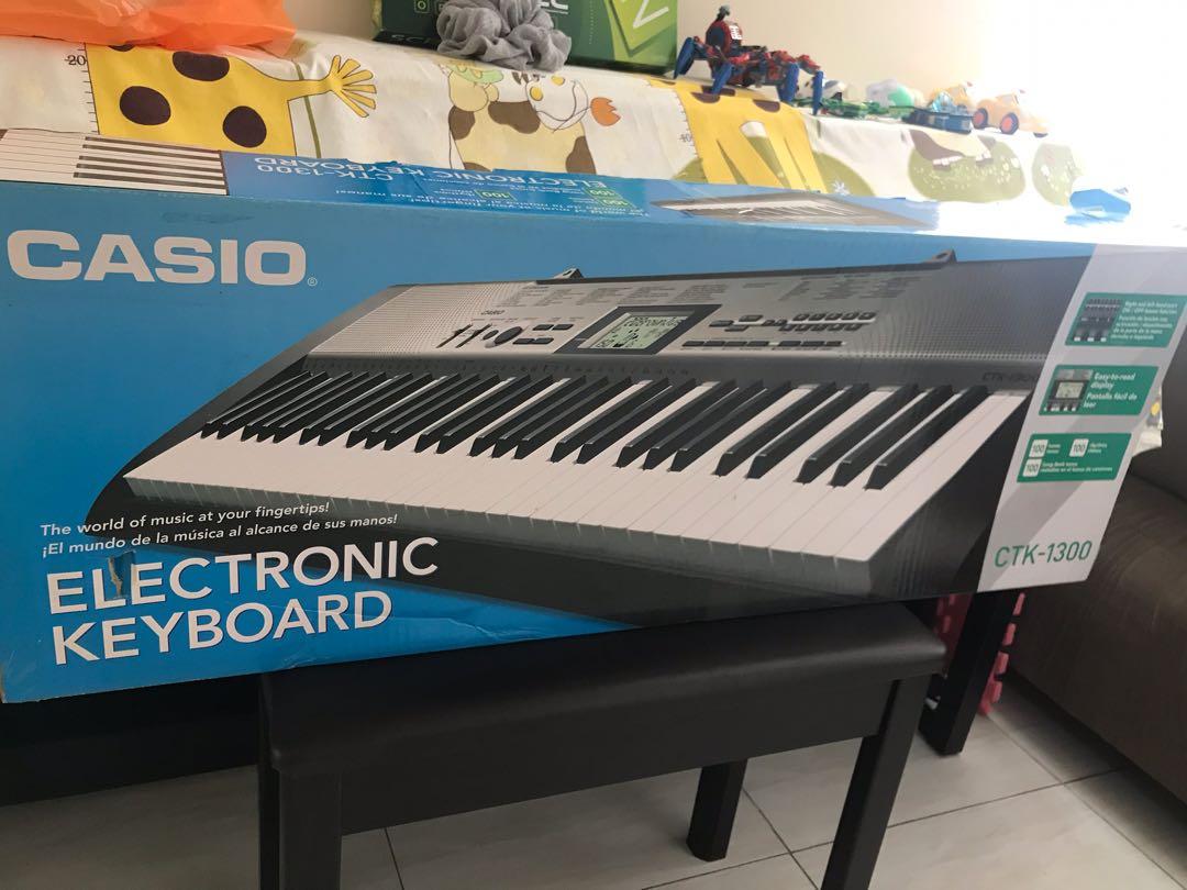 CASIO Electronic Keyboard, Hobbies & Toys, Music & Media, Musical ...