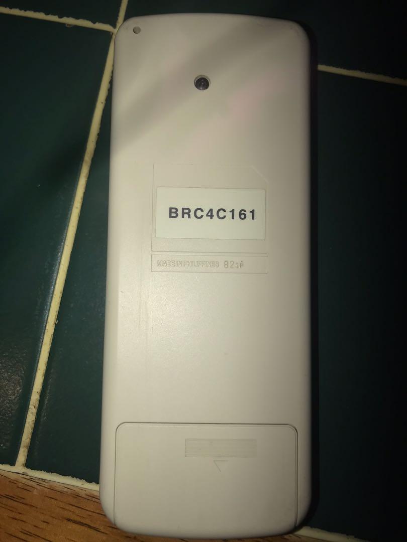 Daikin Aircon Remote BRC4C161 (GENUINE ORIGINAL DAIKIN), TV & Home ...