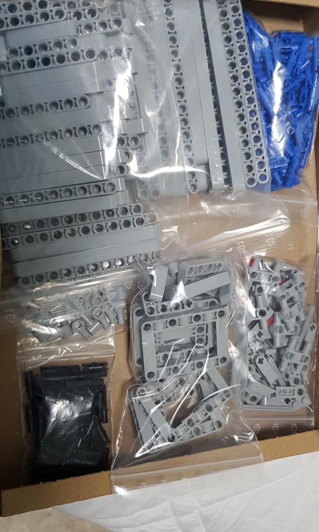 Efferman's Vertical Stand for Millennium Falcon 75192, Hobbies & Toys ...