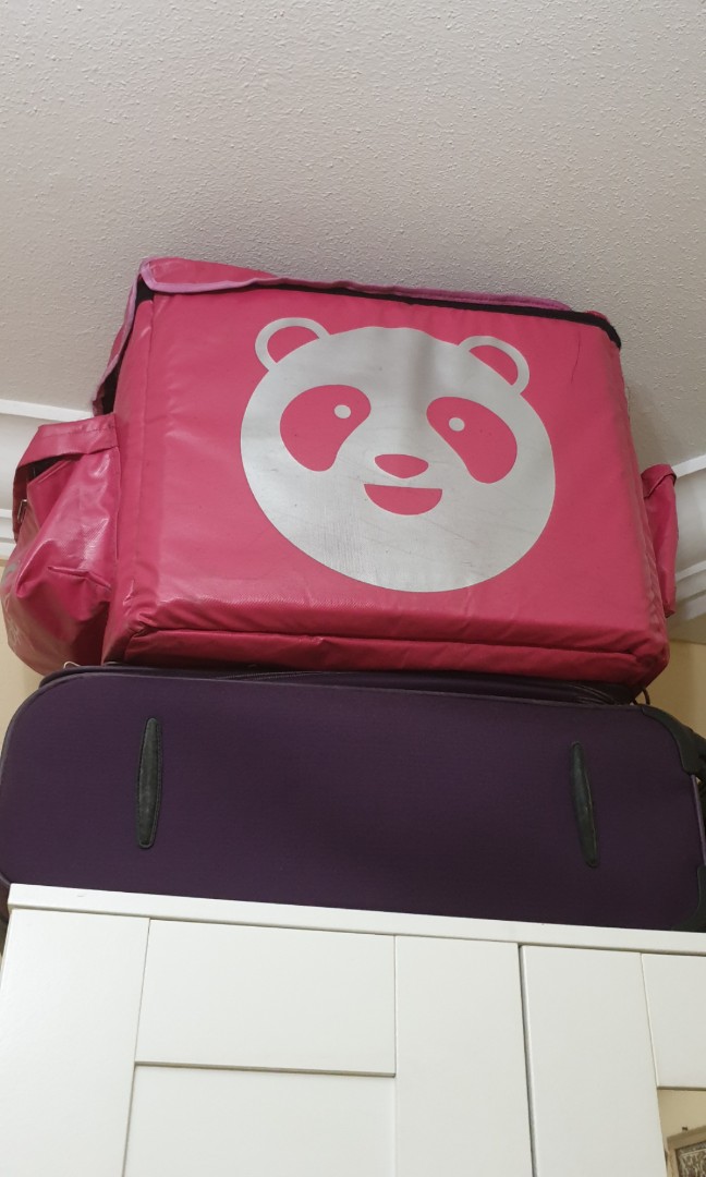 Food panda delivery bag L size, Everything Else on Carousell