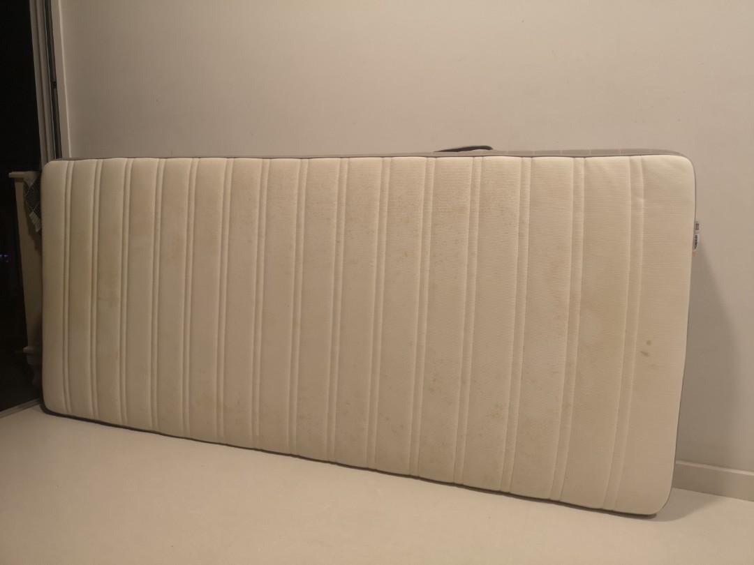 Ikea hamarvik 2nd hand mattress, Furniture & Home Living, Furniture ...