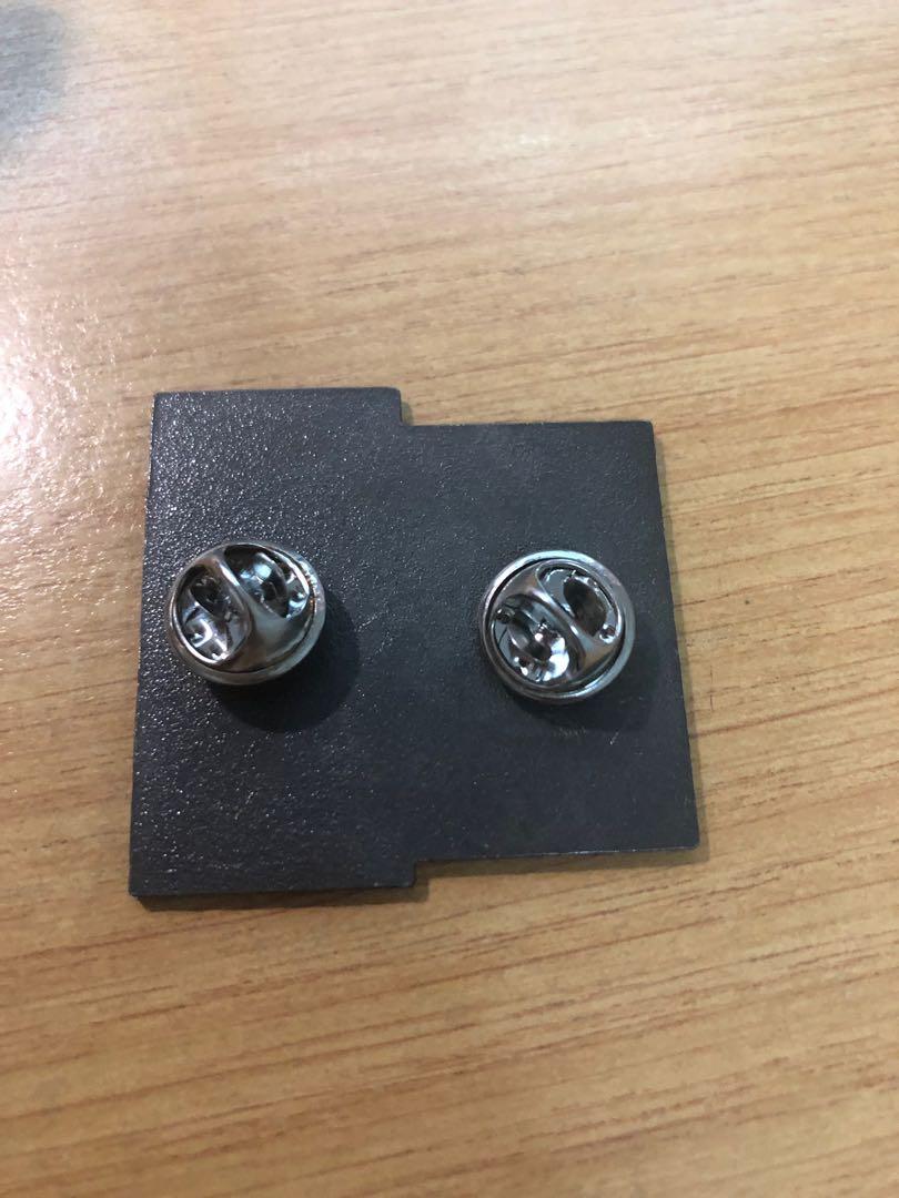 nine percent pins cai xukun you zhangjing, Hobbies & Toys, Memorabilia ...