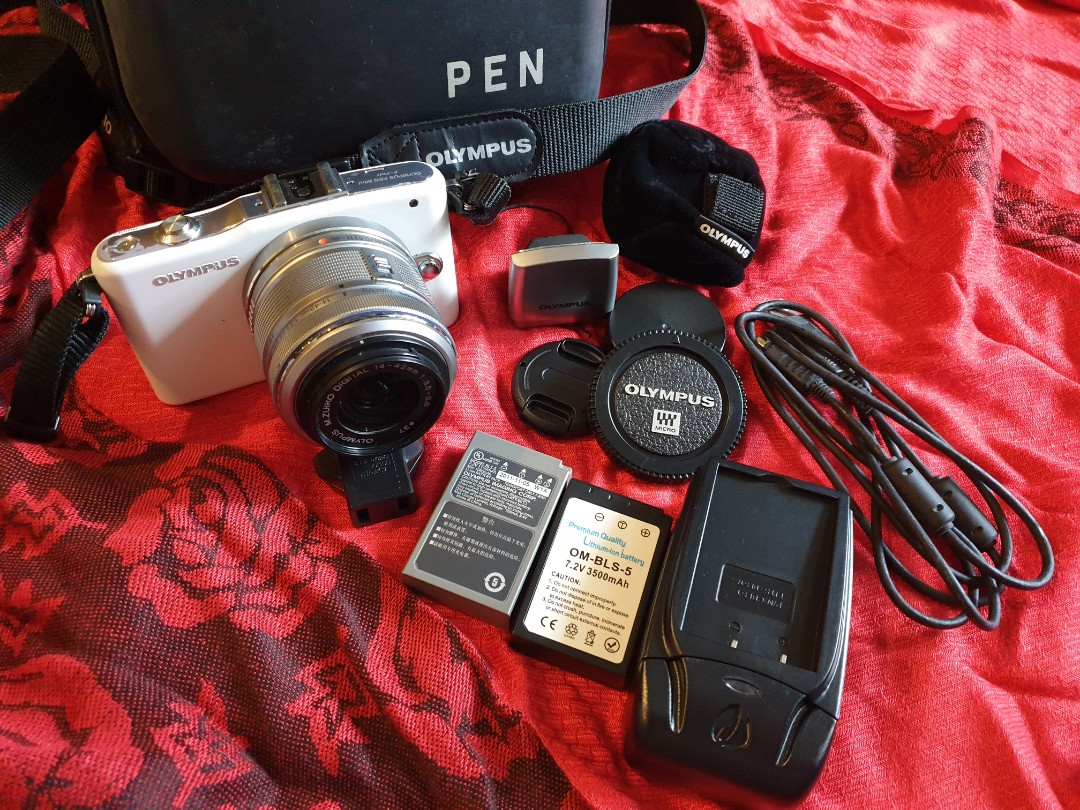 Olympus Pen Mini E-PMI, Photography, Cameras on Carousell