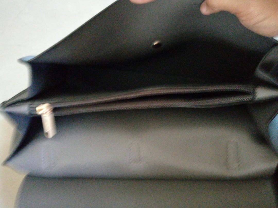 Santa Barbara bag, Women's Fashion, Bags & Wallets, Cross-body Bags on ...