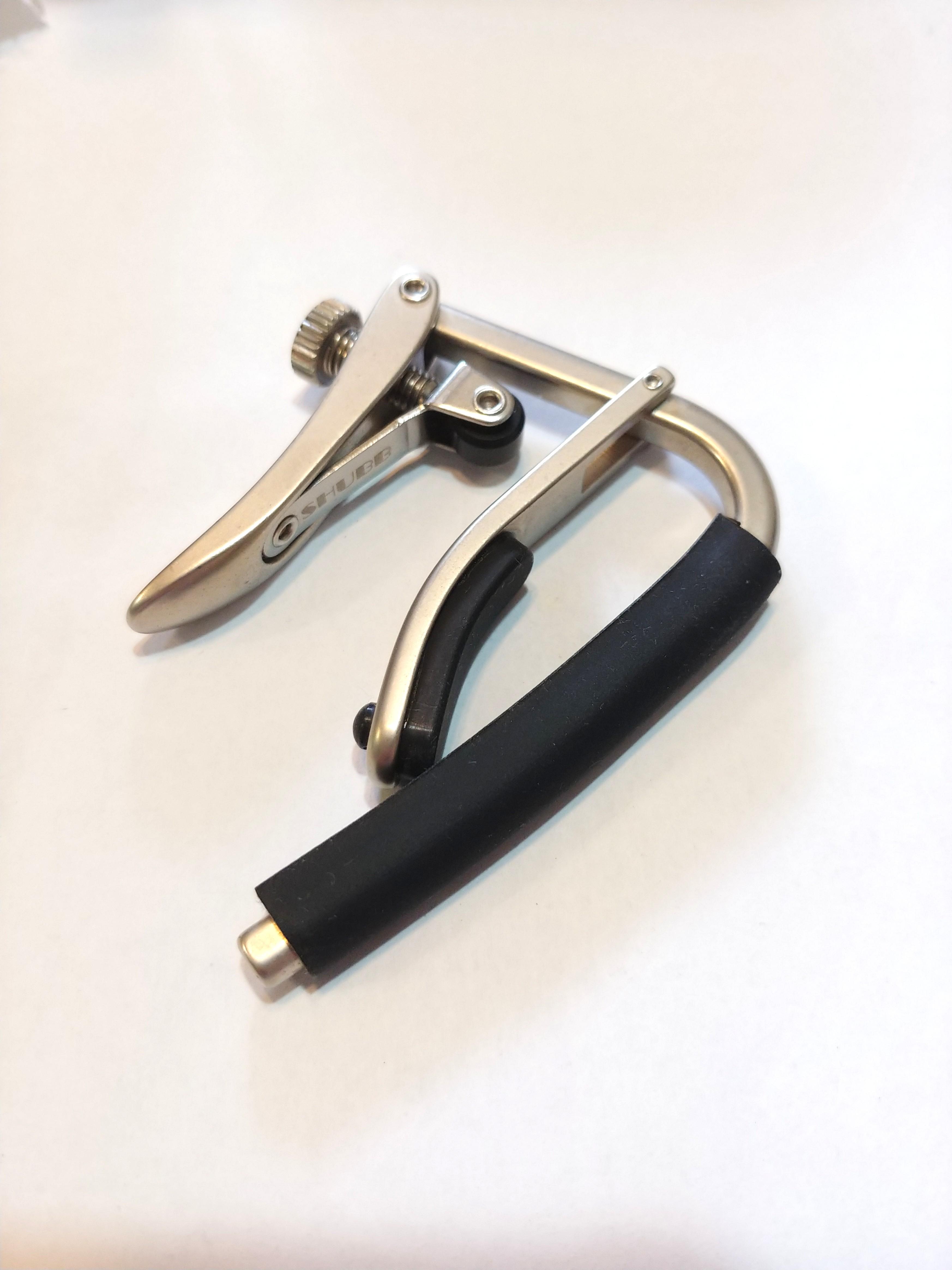 Shubb 12-string Guitar Capo, Hobbies & Toys, Music & Media, Music Accessories on Carousell
