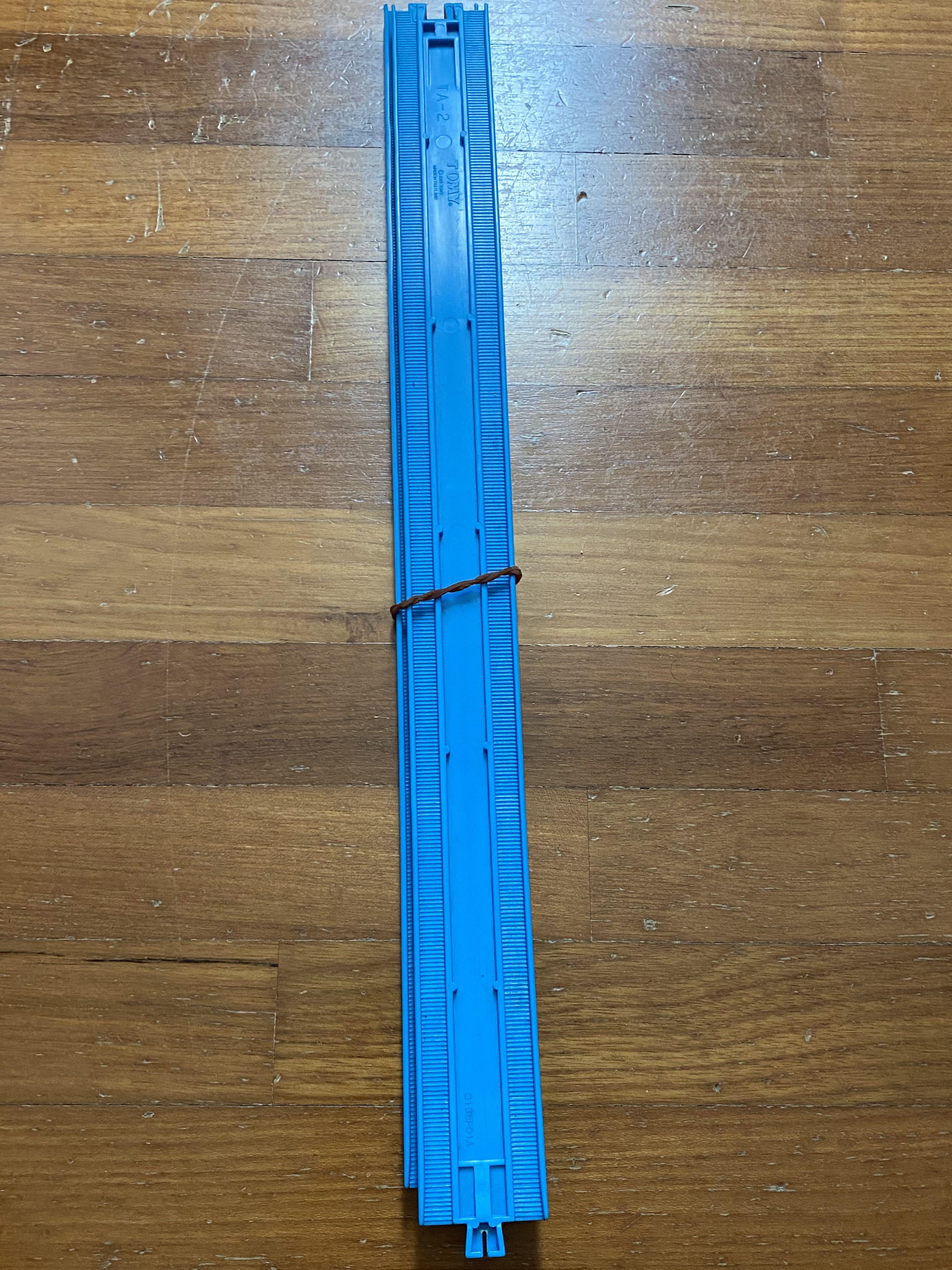 Tomy sloping rail train tracks, Hobbies & Toys, Toys & Games on Carousell