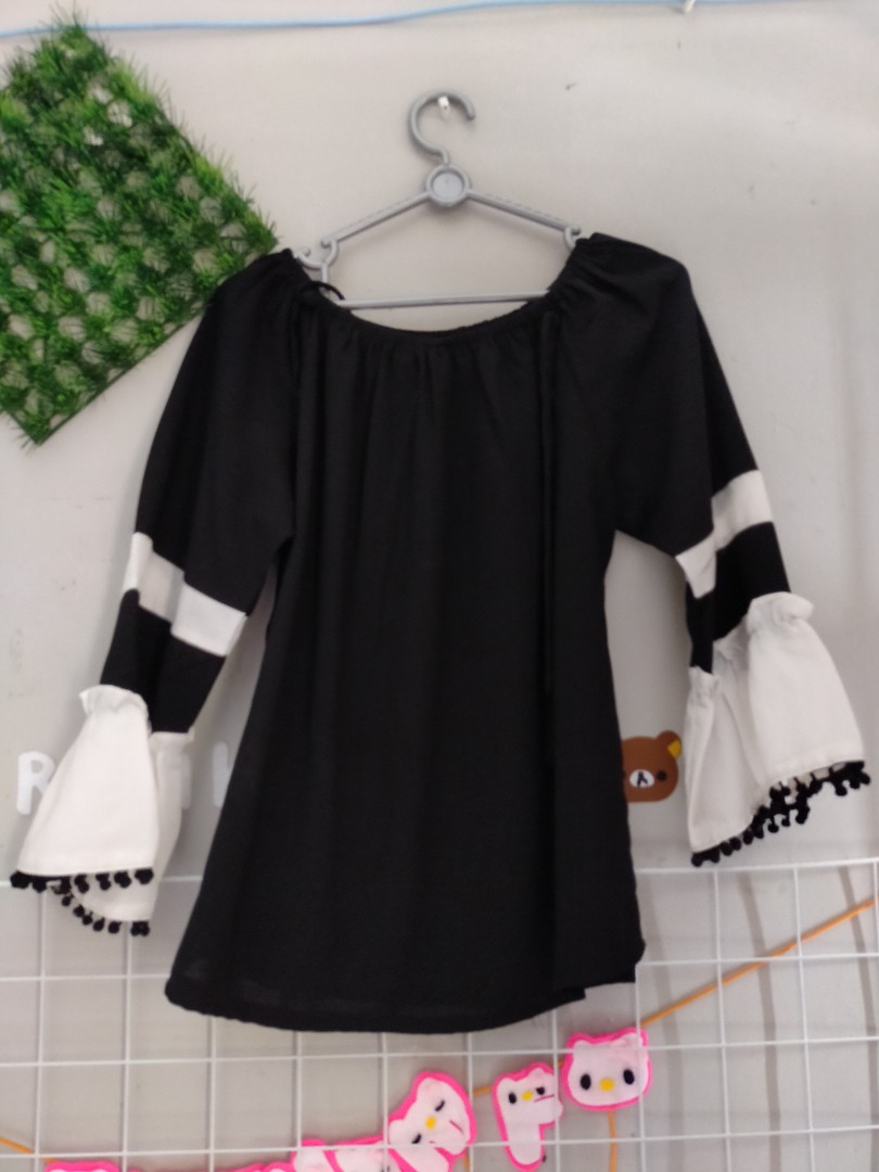 Black Sabrina Top, Fesyen Wanita, Pakaian Wanita, Atasan di Carousell