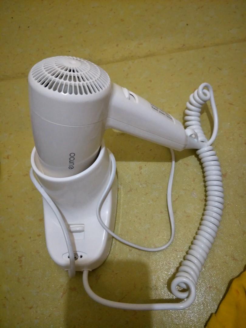 Euroo hair blower/ hair dryer, Beauty & Personal Care, Hair on Carousell