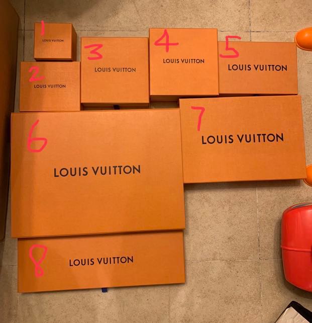 LOUIS VUITTON (LV) paper box 紙盒, 名牌, 飾物及配件 - Carousell