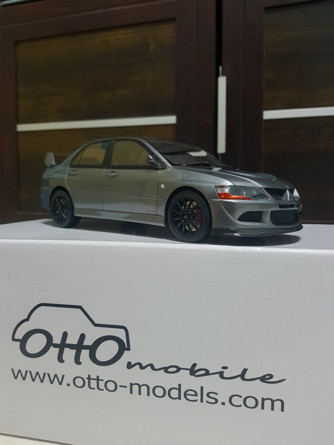 Otto 1/18 Mitsubishi Lancer Evolution IX, Hobbies & Toys, Toys & Games ...