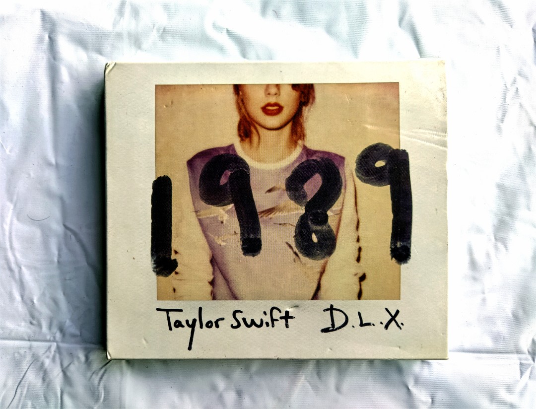 Taylor Swift 1989 (Deluxe) Album, Hobbies & Toys, Music & Media, Vinyls ...