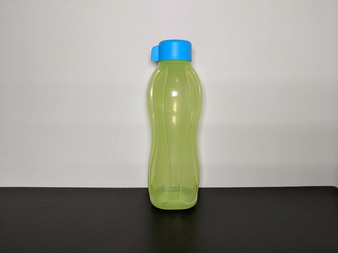 Tupperware Eco Bottle 1L special green and blue, Furniture & Home ...