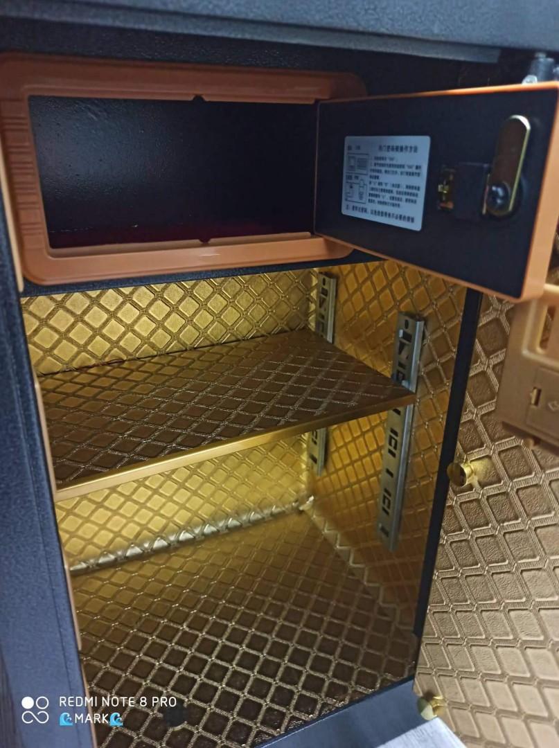 Day 1 Safety Vault USED, Furniture & Home Living, Home Improvement ...