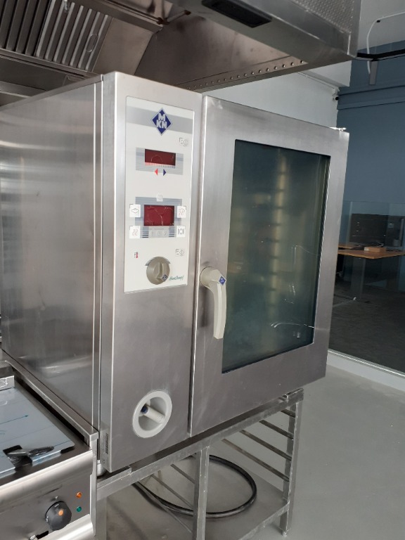 MKN 10 tray combi oven with stand, TV & Home Appliances, Kitchen ...
