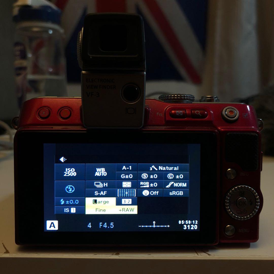 Olympus PEN E-PL3 with EVF, 2 batteries, EF-m43, Photography, Cameras ...