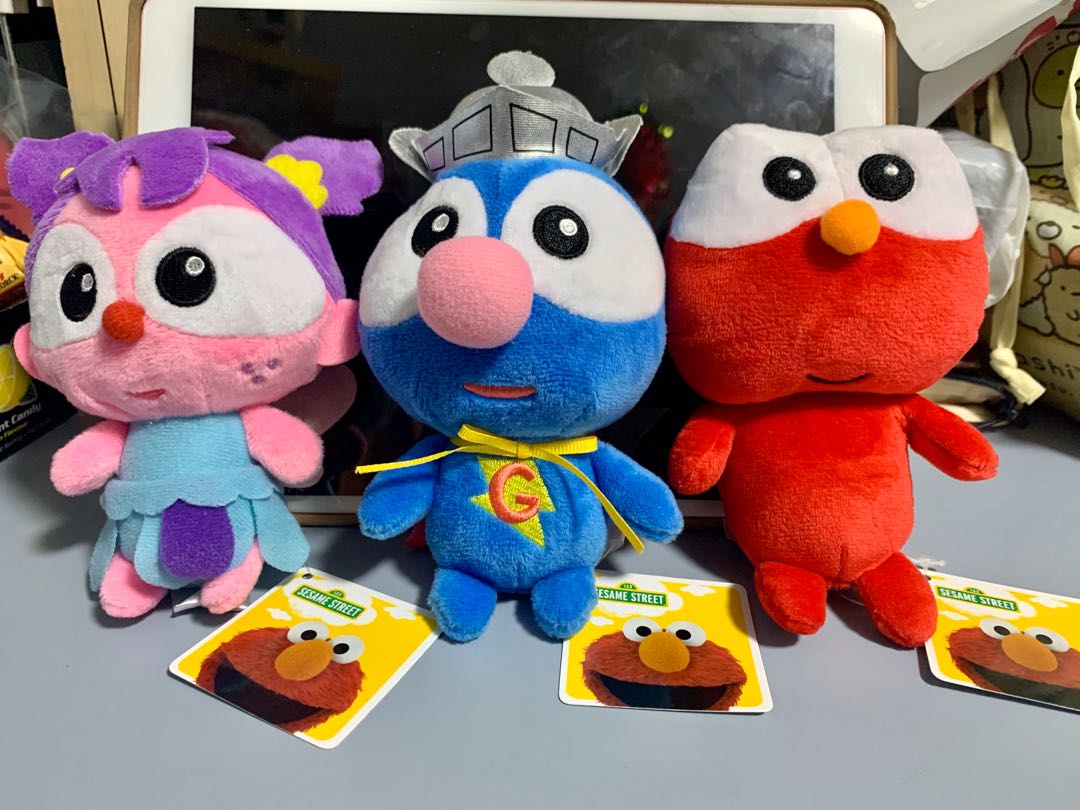 (BNWT) $12 Sesame Street Friends 1X Elmo 1X Grover (2 for $20), Hobbies ...