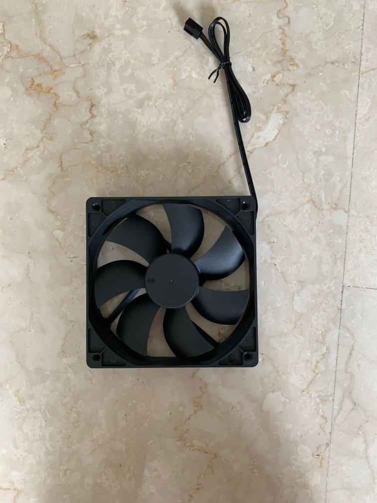 Corsair 3 Pin Case Fan, Computers & Tech, Parts & Accessories ...