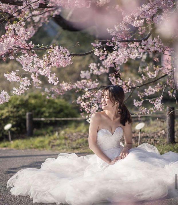 Emcee by Meichi designer bridal gown classic lace mermaid trumpet tulle ...