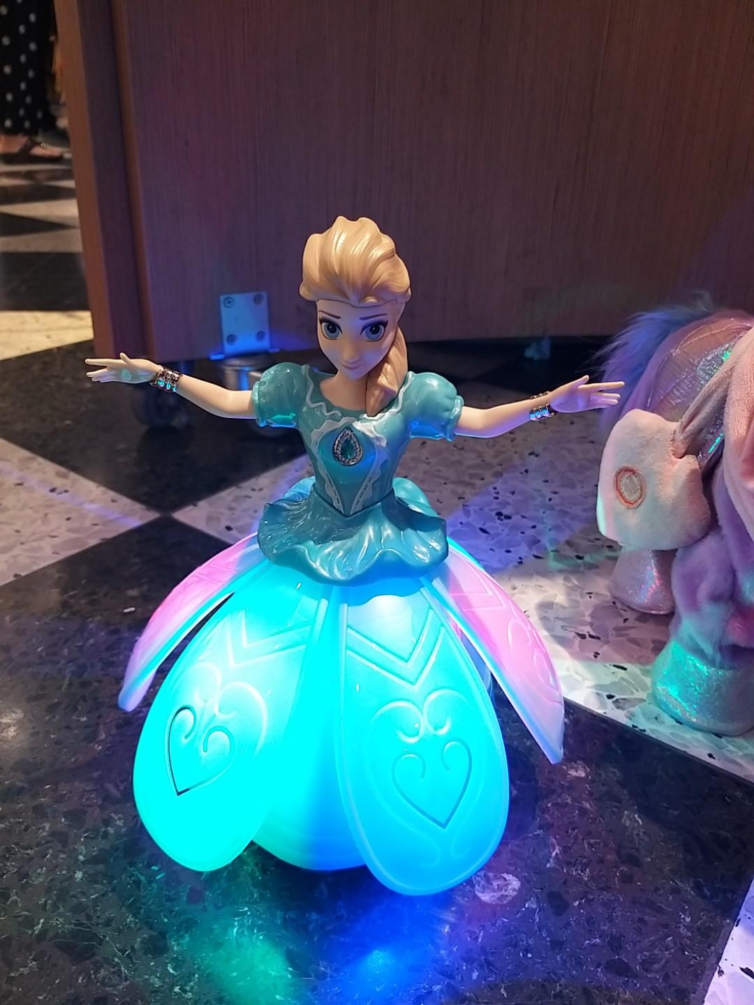 Frozen 2 Dancing Elsa, Hobbies & Toys, Toys & Games on Carousell