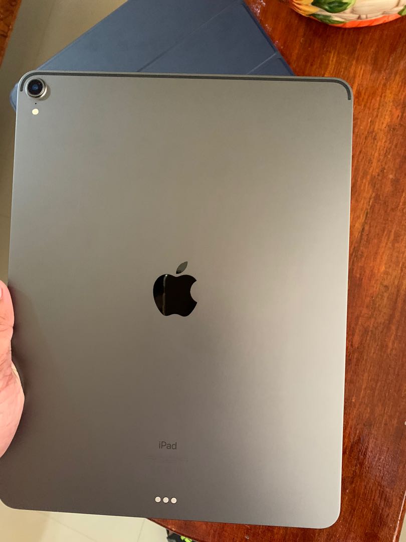 iPad Pro 12.9-inch 256gb 3rd generation, Mobile Phones & Gadgets ...