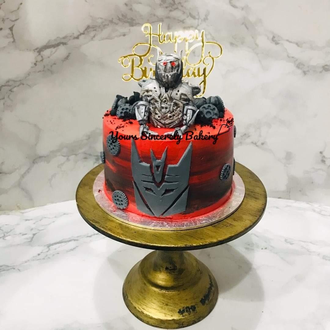 6" Megatron Transformer Money Pulling Cake, Food & Drinks, Homemade ...
