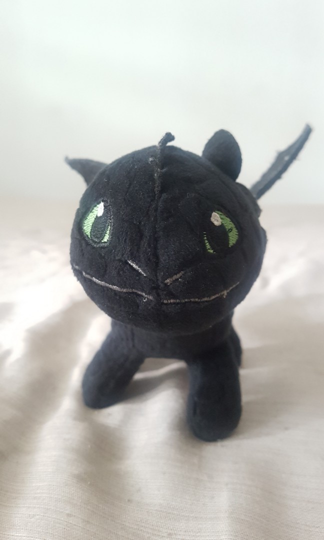 Toothless, Toys & Games, Stuffed Toys on Carousell