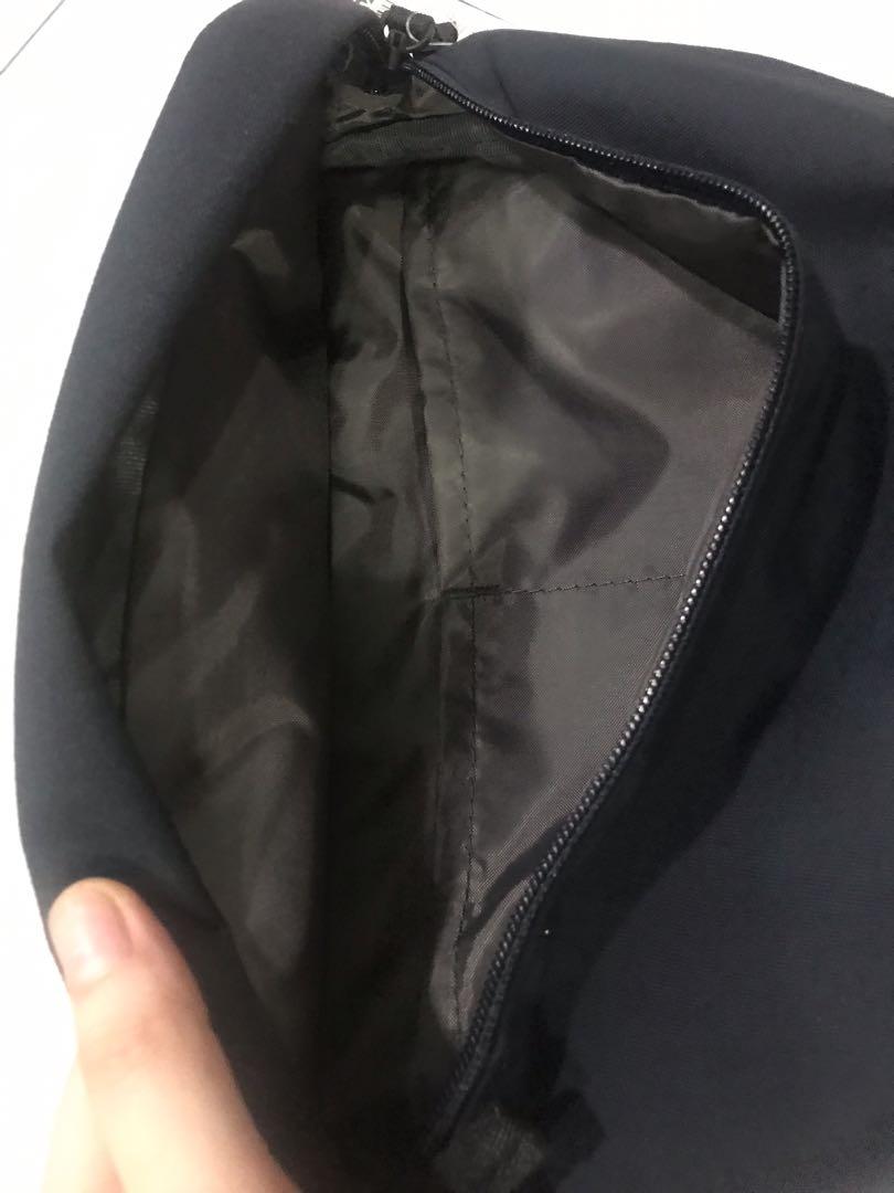 Uniqlo Single Strap Backpack/ Fanny Pack, Men's Fashion, Bags ...