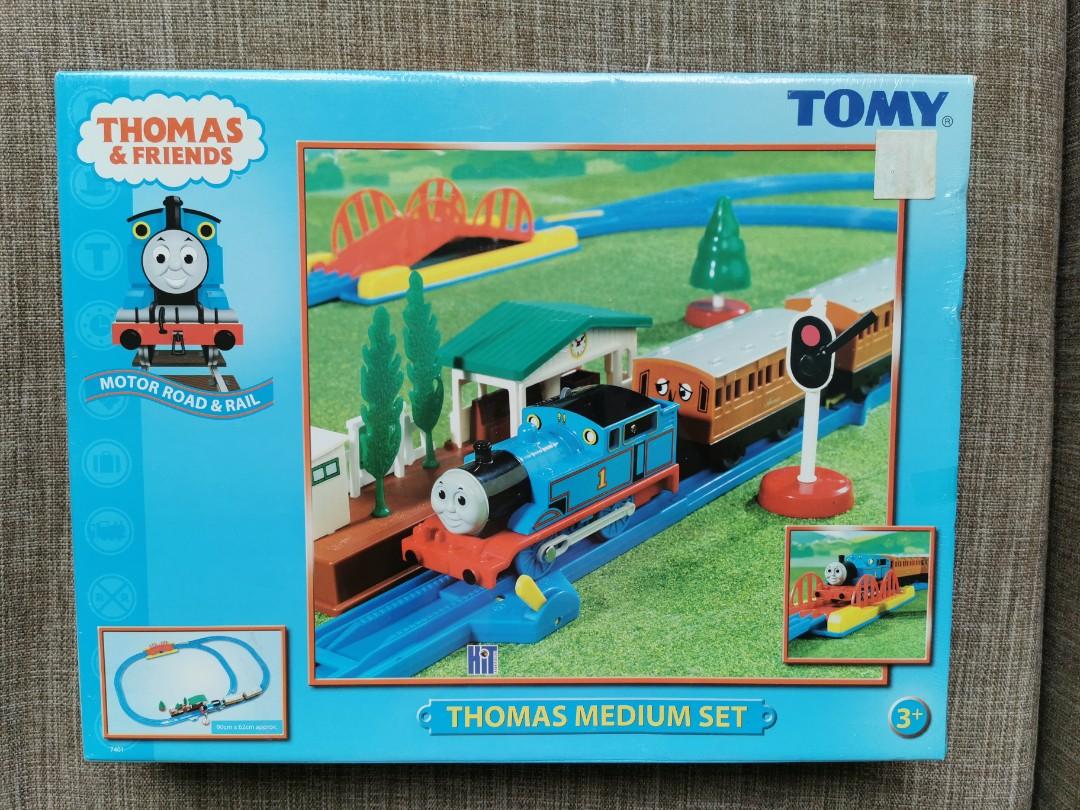 BNIB Thomas The Train (Thomas the Tank) Medium Set, Hobbies & Toys ...