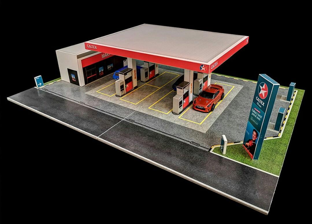 Caltex STATION + Batmobile all 4 set collection, Hobbies & Toys, Toys ...