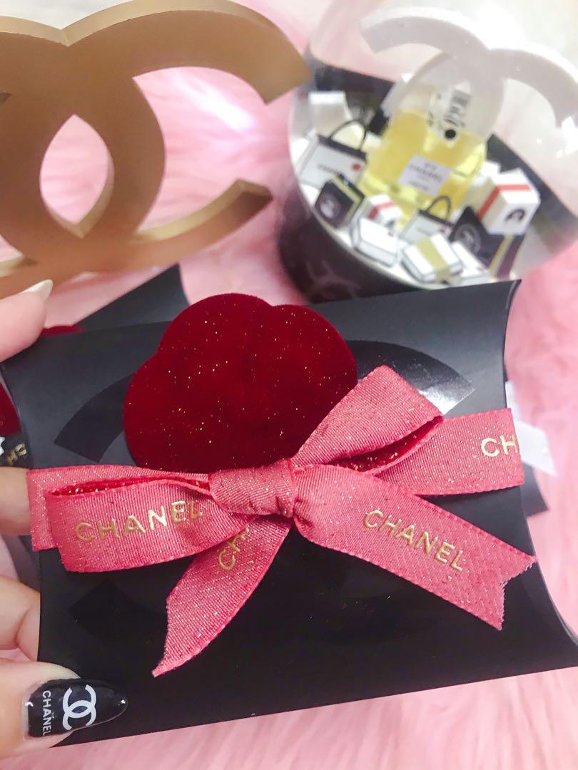 Chanel gift box with ribbon & flower sticker , Women's Fashion, Jewelry ...