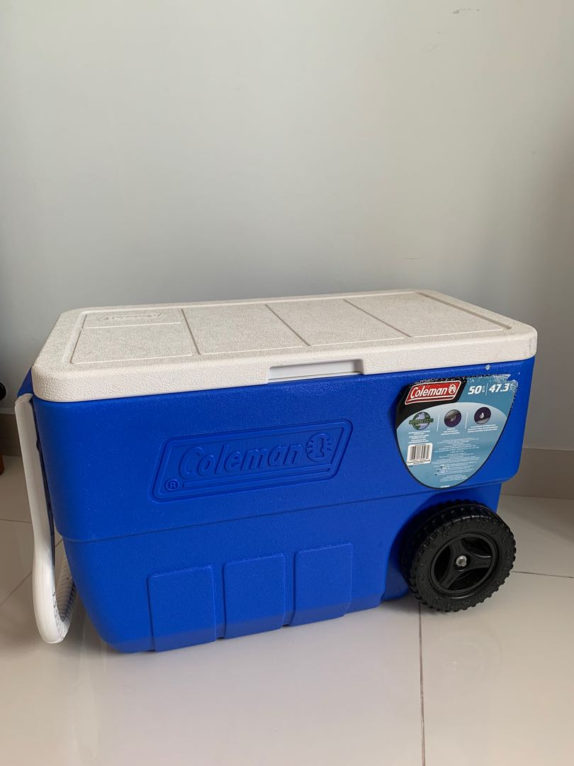 Coleman Cooler Box, Sports Equipment, Hiking & Camping on Carousell