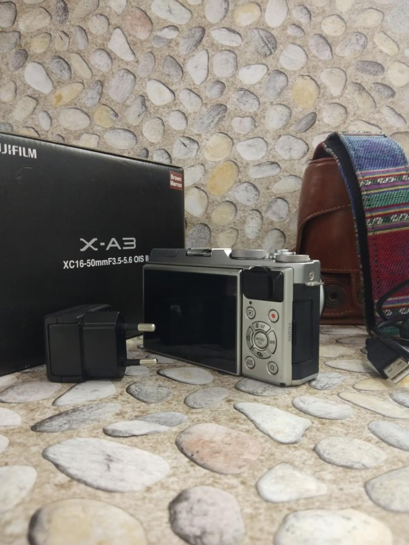 FUJIFILM XA-3 VLOGGING MIRRORLESS CAMERA, Photography, Cameras on Carousell