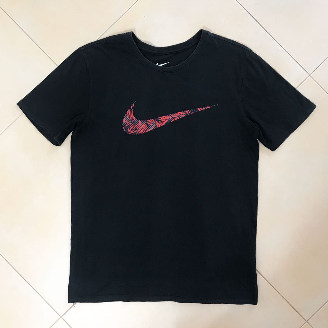 Nike Swoosh Tick Logo Tee, Men's Fashion, Tops & Sets, Tshirts & Polo ...