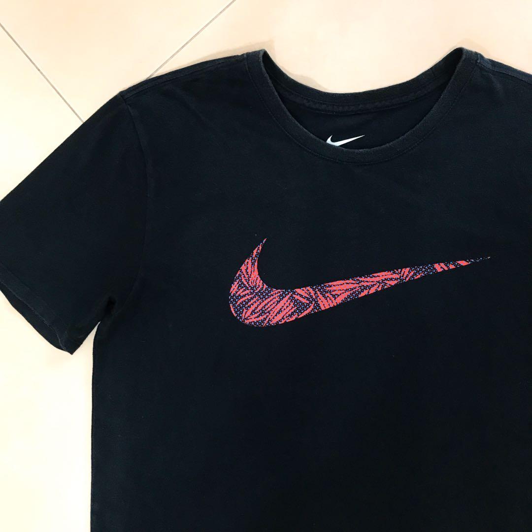 Nike Swoosh Tick Logo Tee, Men's Fashion, Tops & Sets, Tshirts & Polo ...